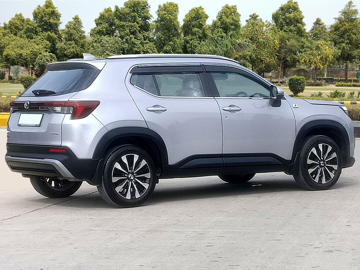 Buy Used Honda Elevate VX CVT of 2025 model @ 13,25,000 INR in Delhi ...