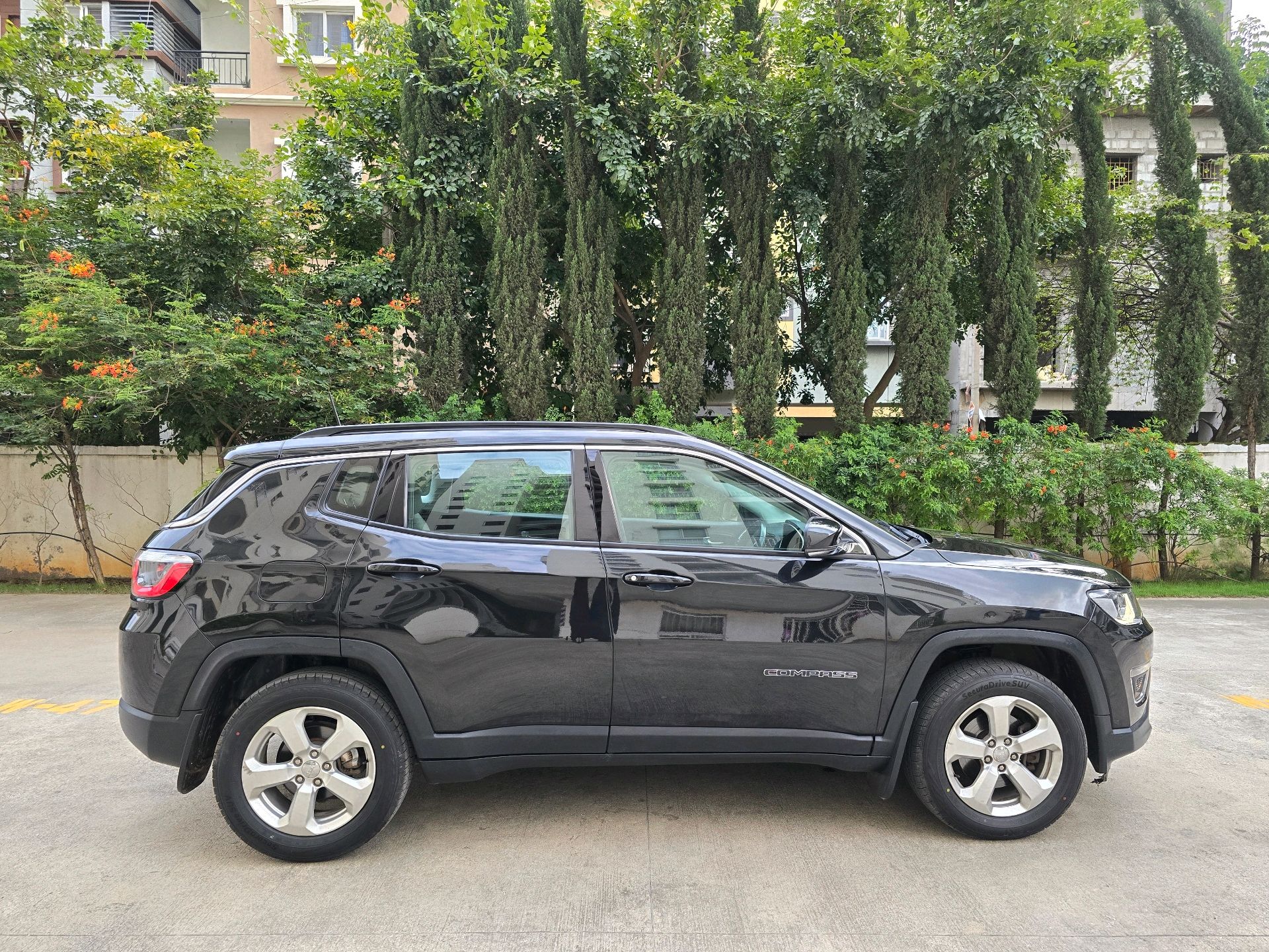 Buy Used Jeep Compass 1.4 Limited of 2018 model @ 12,50,000 INR in ...