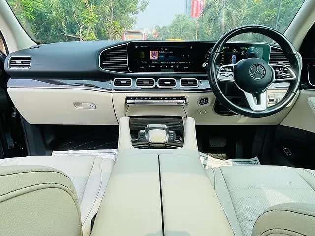 Buy Used Mercedes-Benz GLE 300d 4Matic of 2023 model @ 79,95,000 INR in ...