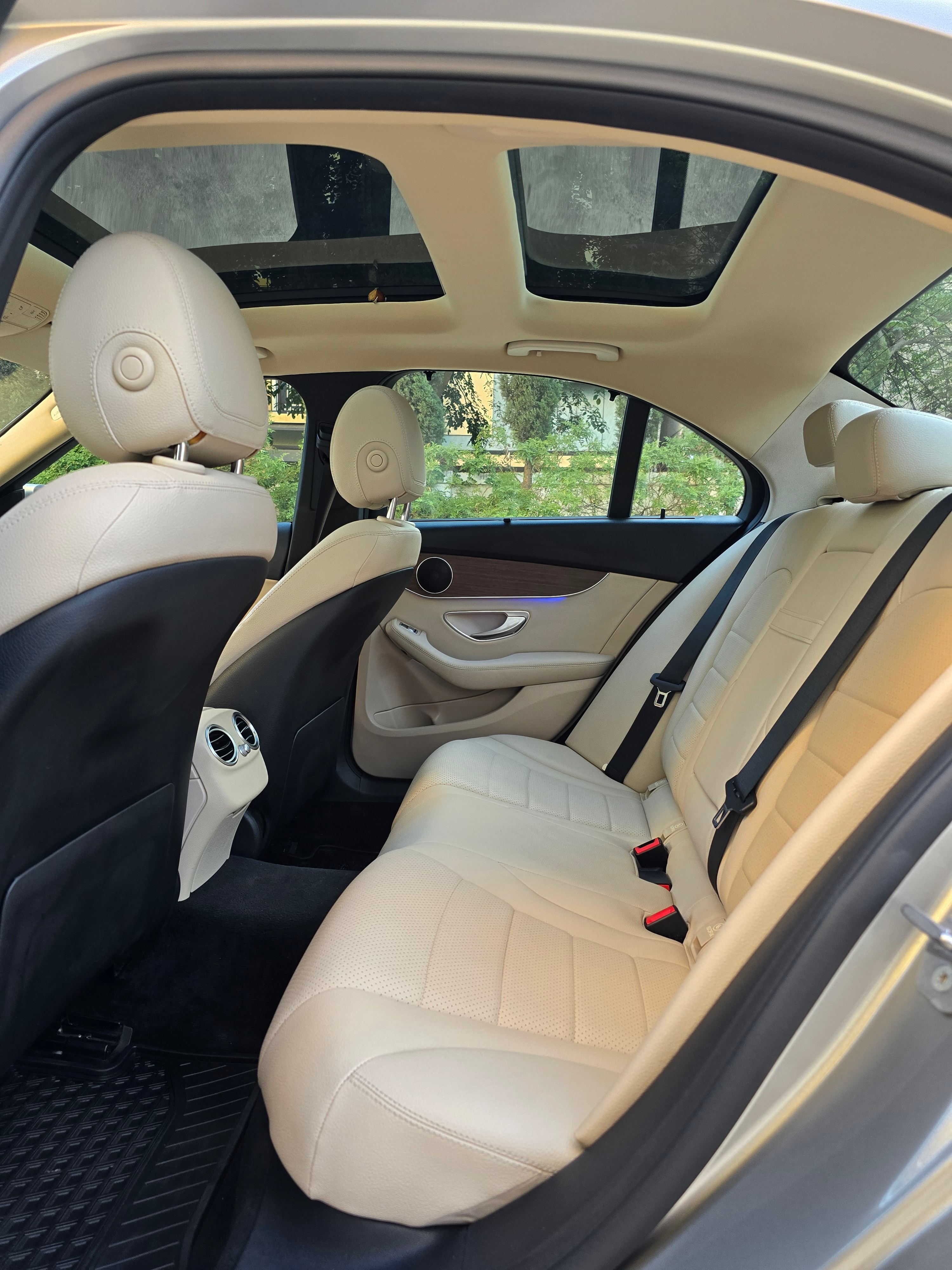 Buy Used Mercedes-Benz C-Class Progressive C 220d of 2021 model @ 30,00 ...