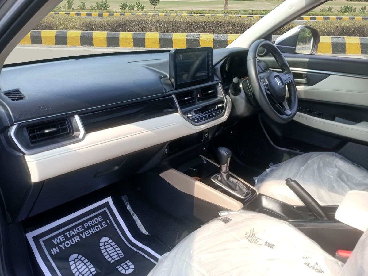 Buy Used Honda Elevate VX CVT Non RF of 2025 model @ 12,51,000 INR in ...