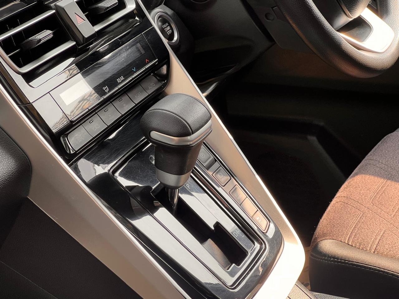 Buy Used Toyota Innova Hycross GX Optional 7STR of 2025 model @ 21 ...