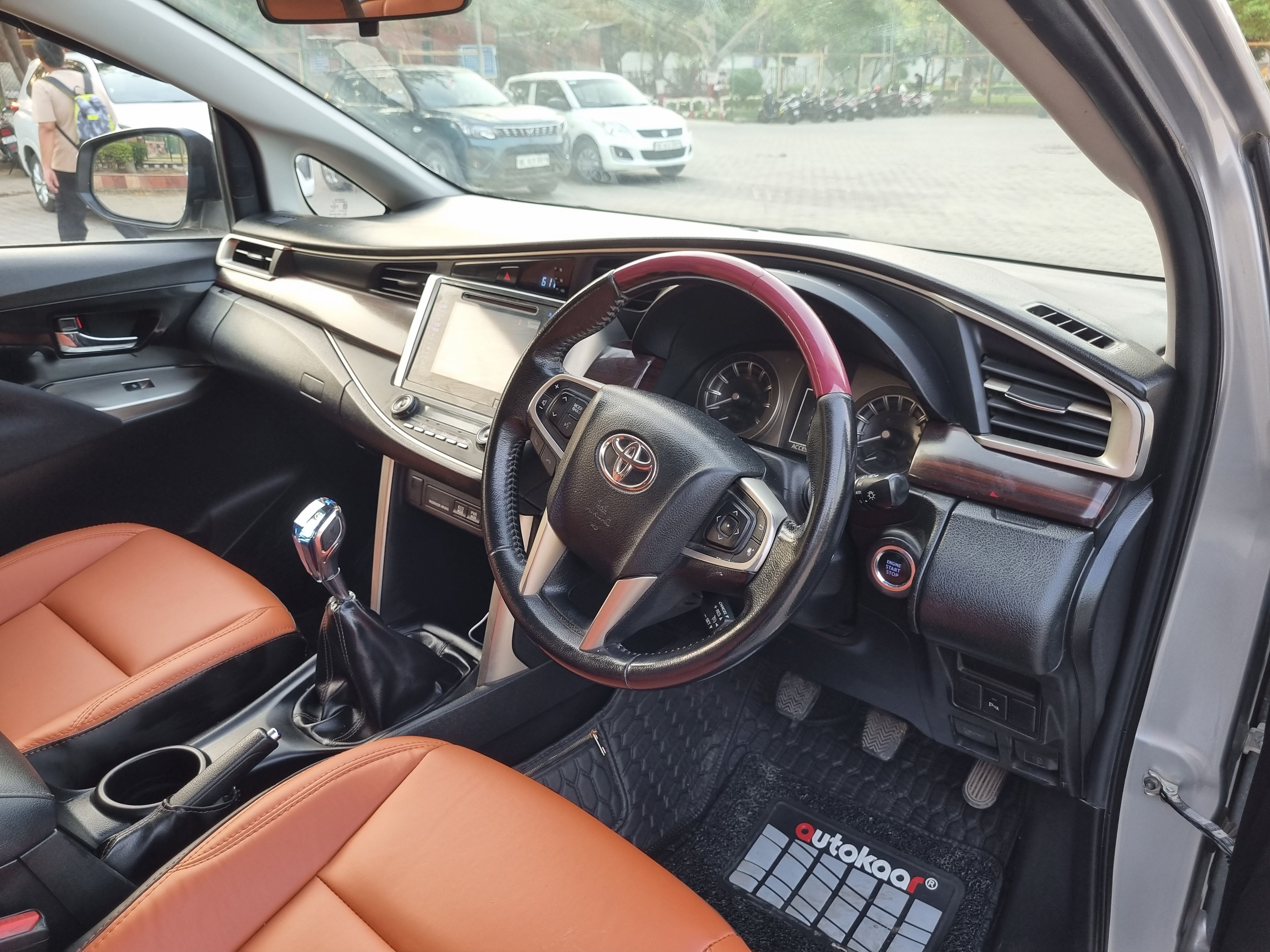 Buy Used Toyota Innova Crysta 2.7 VX 7 STR of 2020 model @ 10,90,000 ...