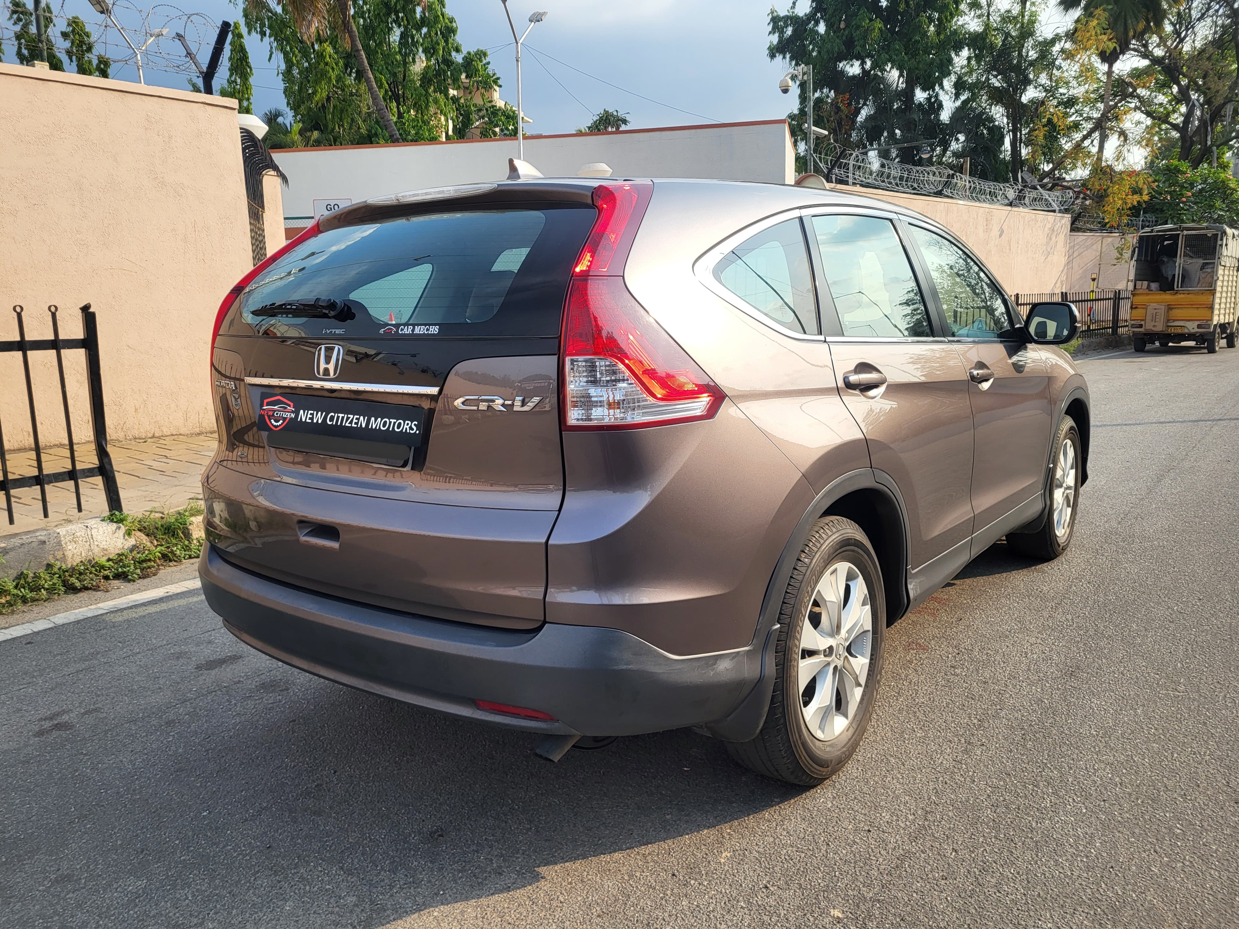 Buy Used Honda CR-V 2.4 MT of 2013 model @ 7,75,000 INR in Bangalore ...