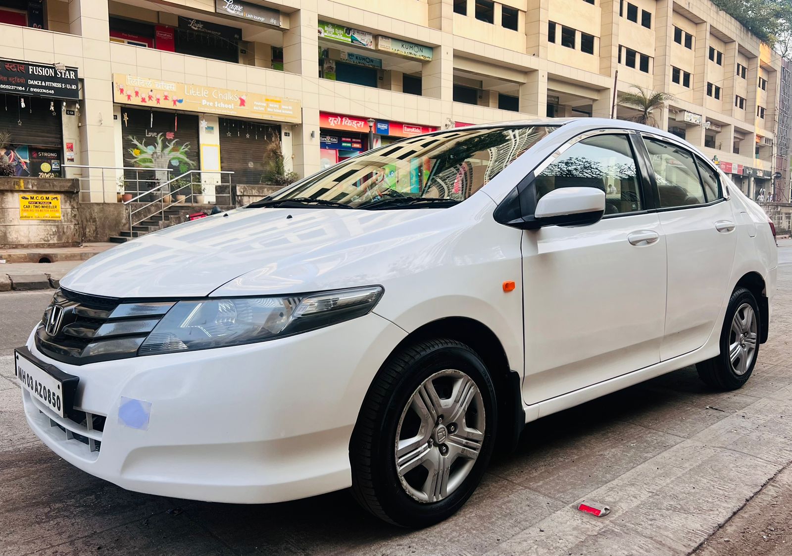 Buy Used Honda City 1.5 S MT of 2010 model @ 2,10,000 INR in Mumbai - 5064866 - ZigWheels.com