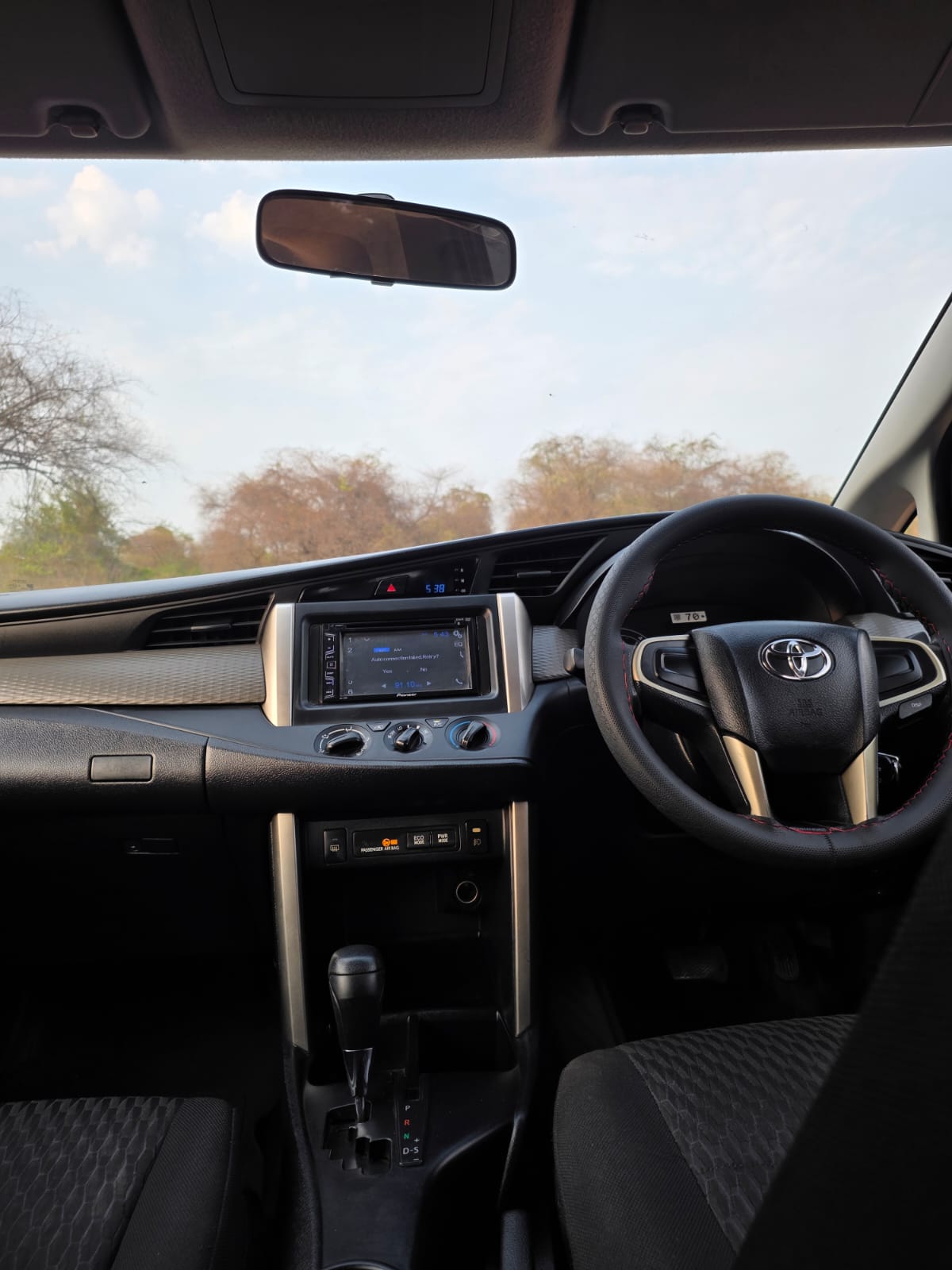 Buy Used Toyota Innova 2.5 G Diesel 7 Seater BS IV of 2016 model @ 13 ...