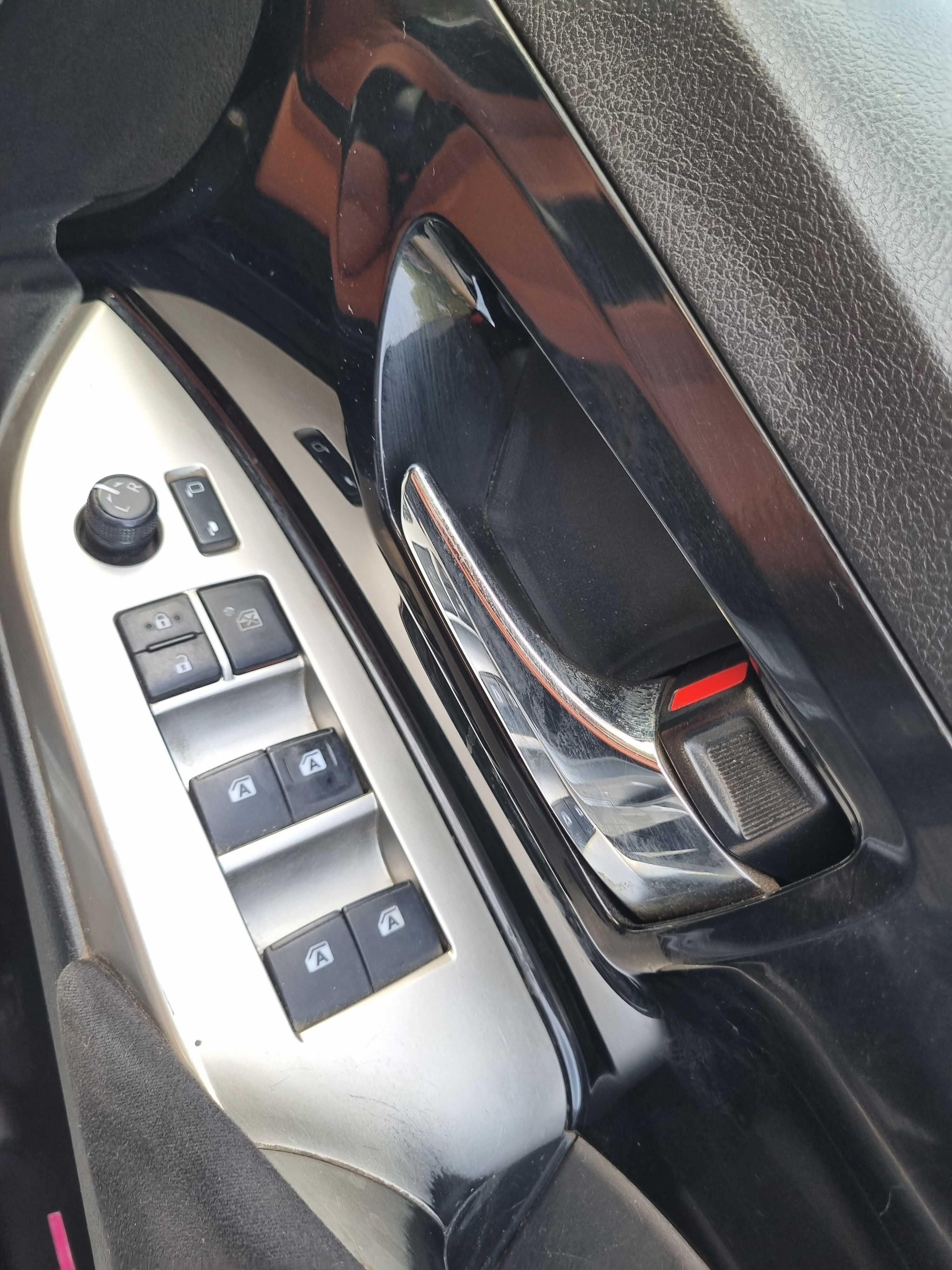Buy Used Toyota Innova Crysta 2.7 VX 7 STR of 2020 model @ 10,90,000 ...