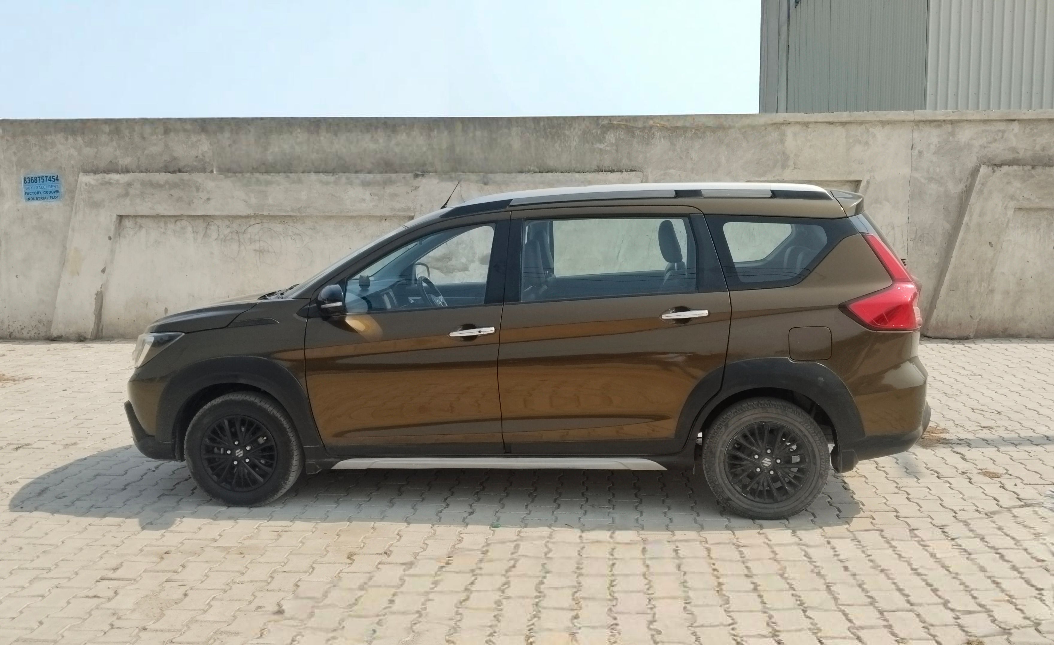Buy Used Maruti XL6 Alpha AT of 2019 model @ 7,25,000 INR in Faridabad ...