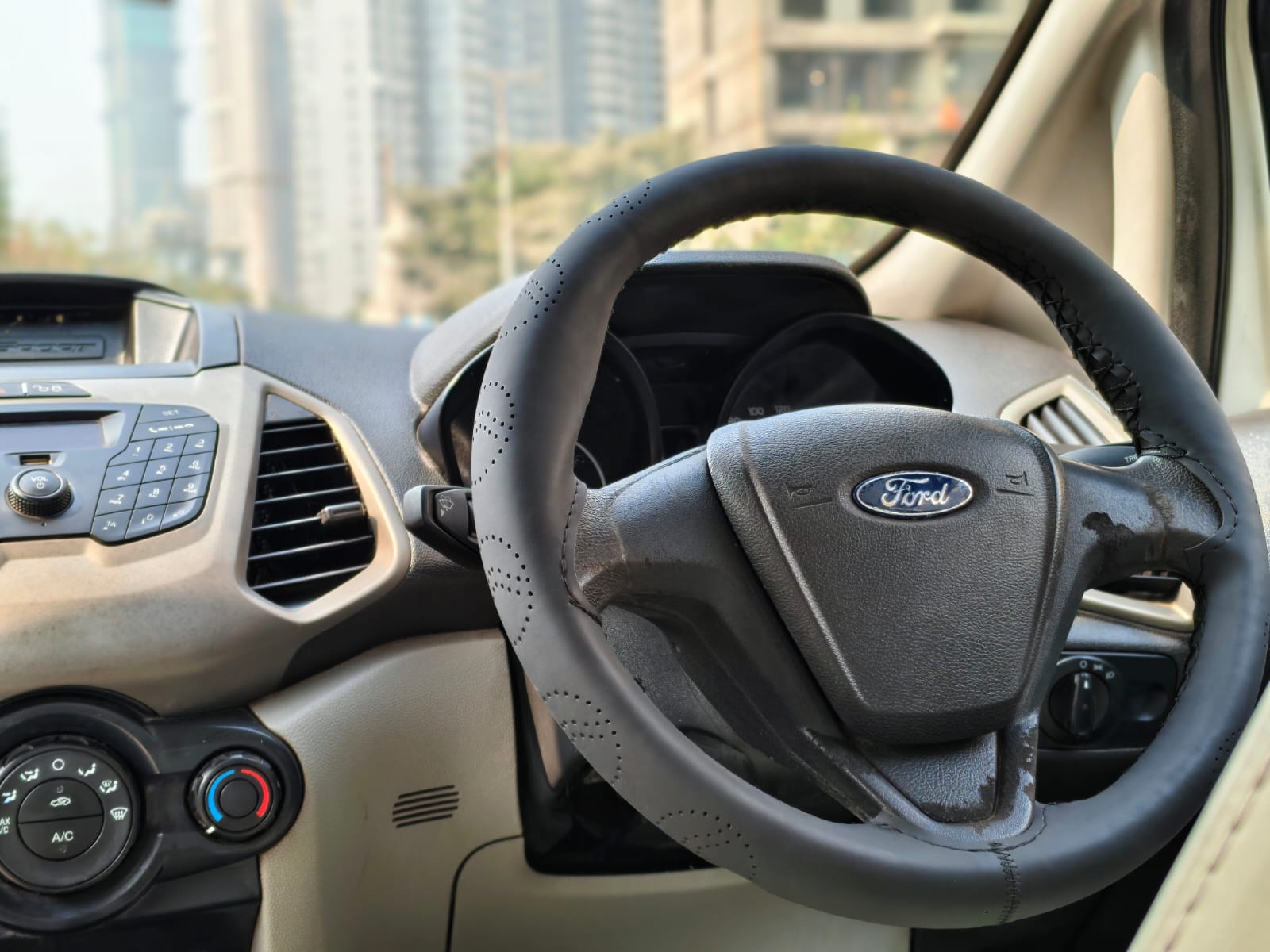 Buy Used Ford Ecosport 1.5 TDCi Ambiente BSIV of 2016 model @ 3,70,000 ...