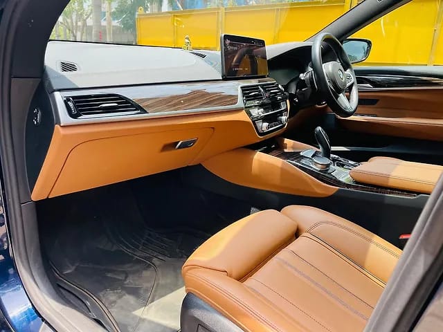 Buy Used BMW 6 Series GT 620d M Sport Signature of 2024 model @ 63 ...