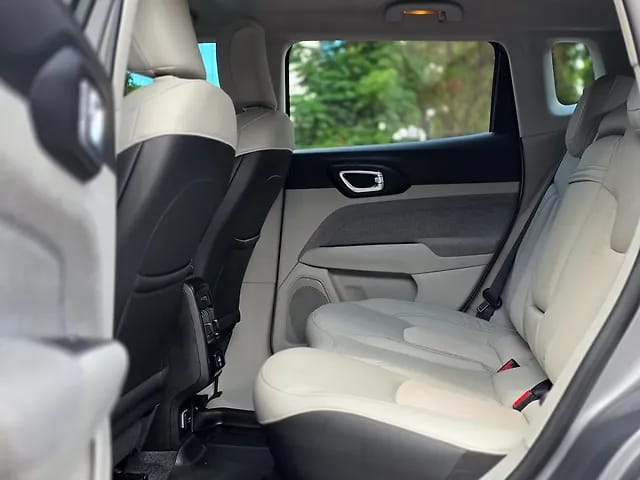Buy Used Jeep Compass 1.4 Longitude Opt DCT BSVI of 2022 model @ 12 ...