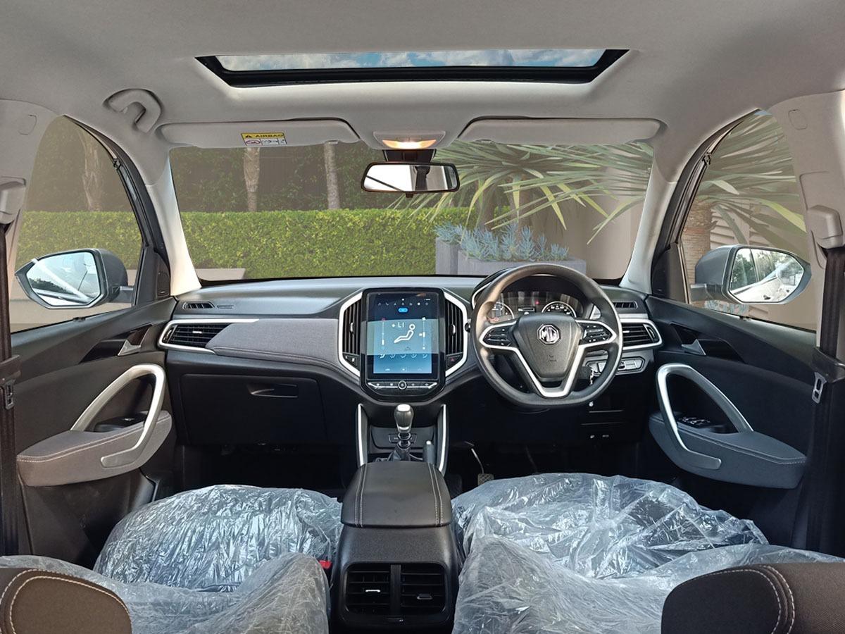 Buy Used MG Hector Shine MT of 2022 model @ 12,60,000 INR in Delhi ...