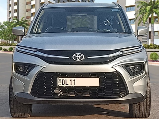 Used 2023 Toyota Hyryder 1462 cc Petrol Manual Car in New Delhi at ₹9. ...