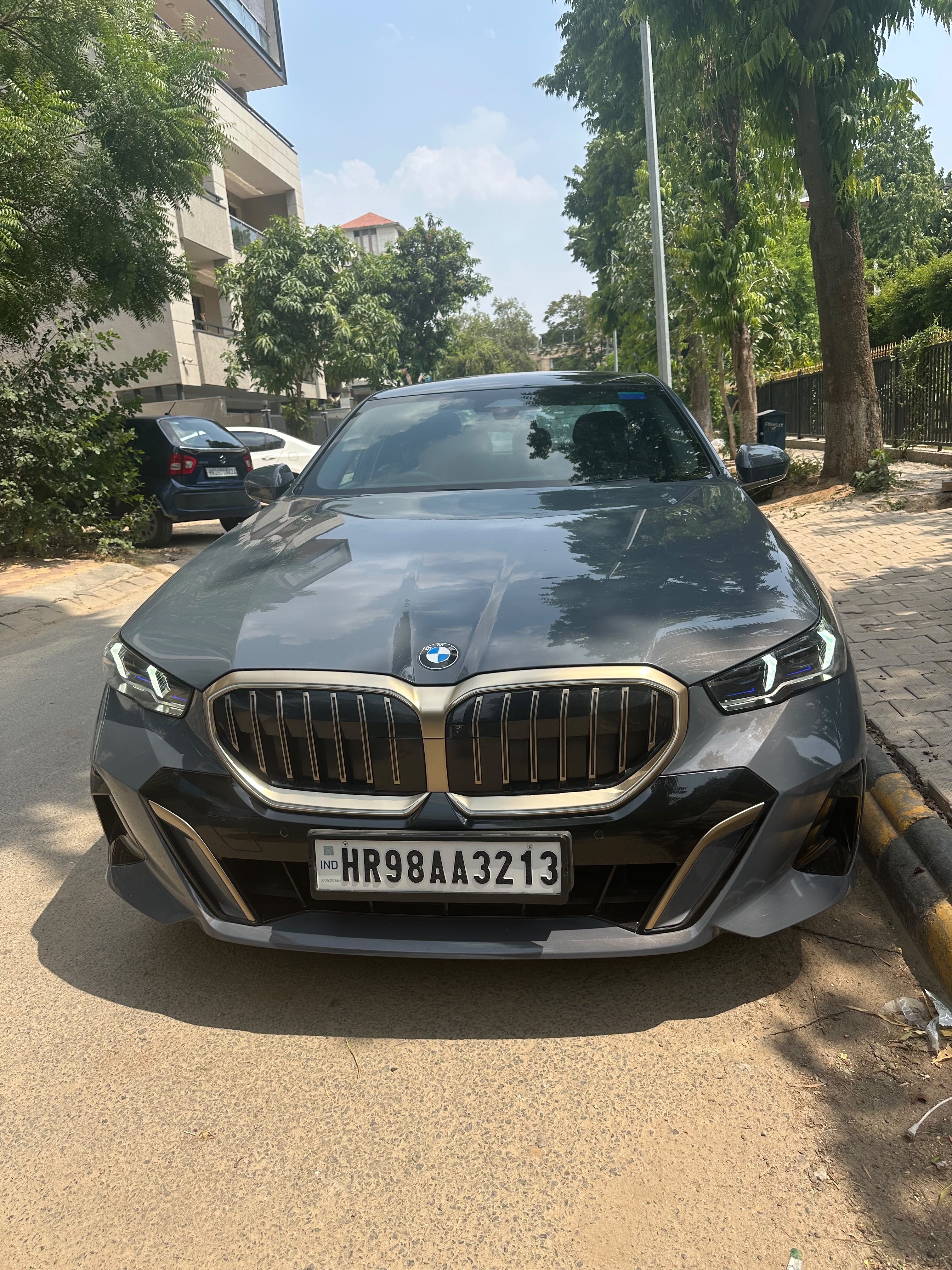 Buy Used BMW 5 Series 530Li of 2026 model @ 72,00,000 INR in Delhi ...
