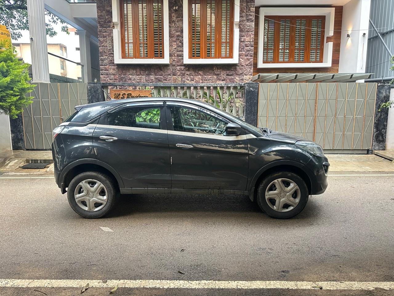 Buy Used Tata Nexon 1.2 Revotron XMA of 2019 model @ 5,20,000 INR in ...