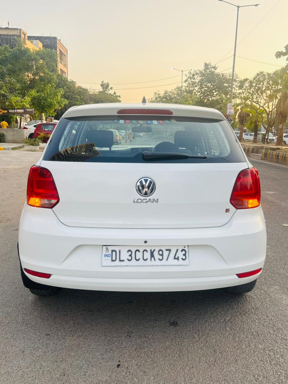 Buy Used Volkswagen Polo 1.2 MPI Comfortline of 2016 model @ 2,85,000 ...