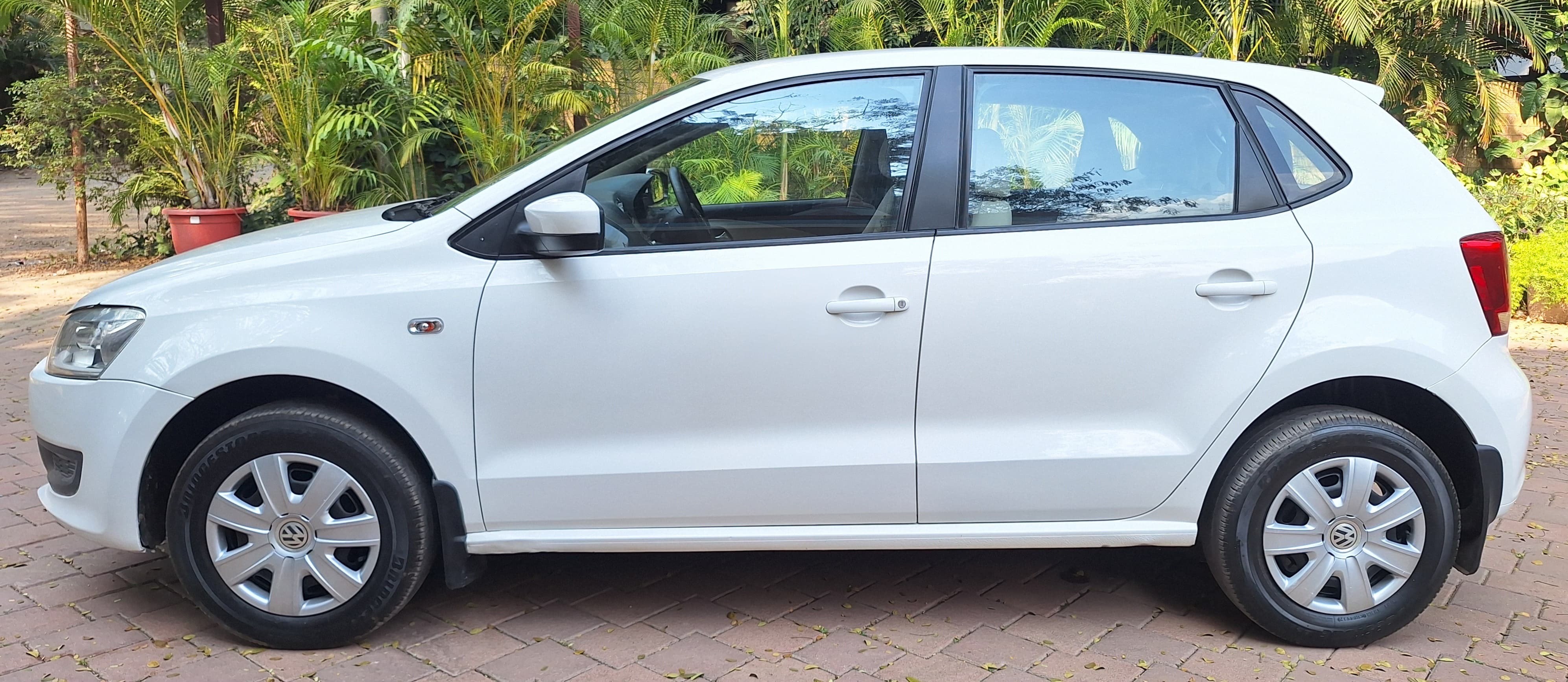 Buy Used Volkswagen Polo Petrol Trendline 1.2L of 2010 model @ 2,10,000 ...