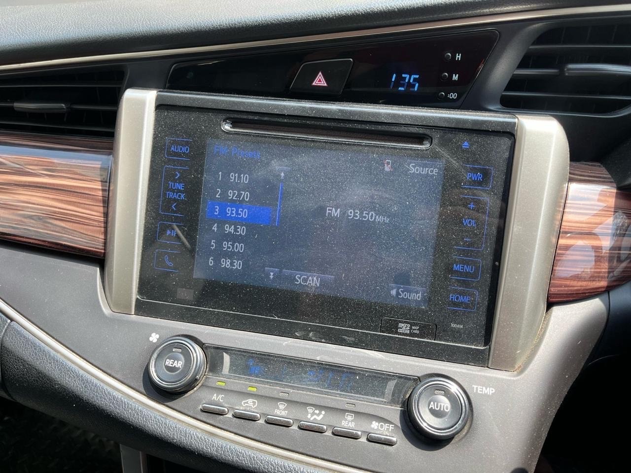 Buy Used Toyota Innova Crysta 2.8 AT Touring Sport BSIV of 2017 model ...