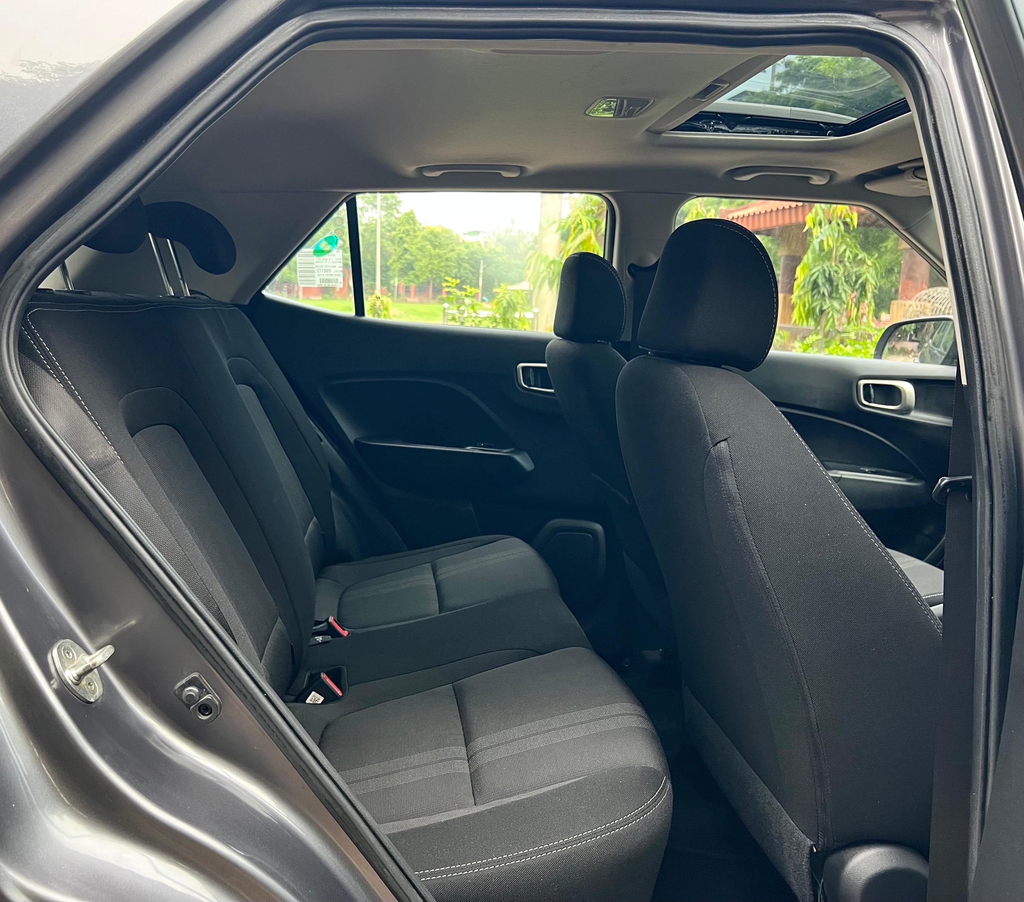 Buy Used Hyundai Venue SX Plus Turbo DCT of 2020 model @ 7,50,000 INR ...