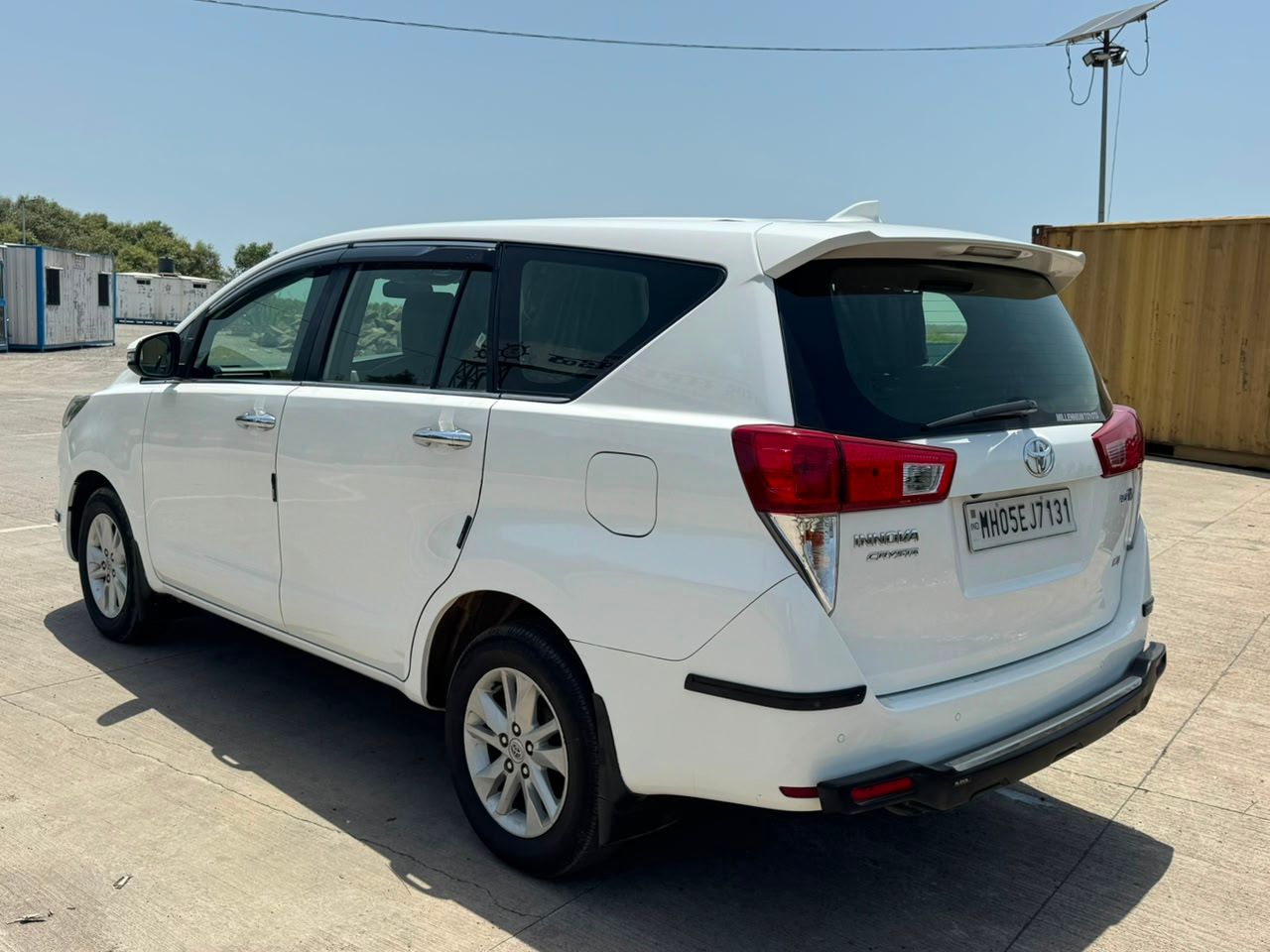 Buy Used Toyota Innova Crysta 2.4 G MT of 2020 model @ 19,50,000 INR in ...