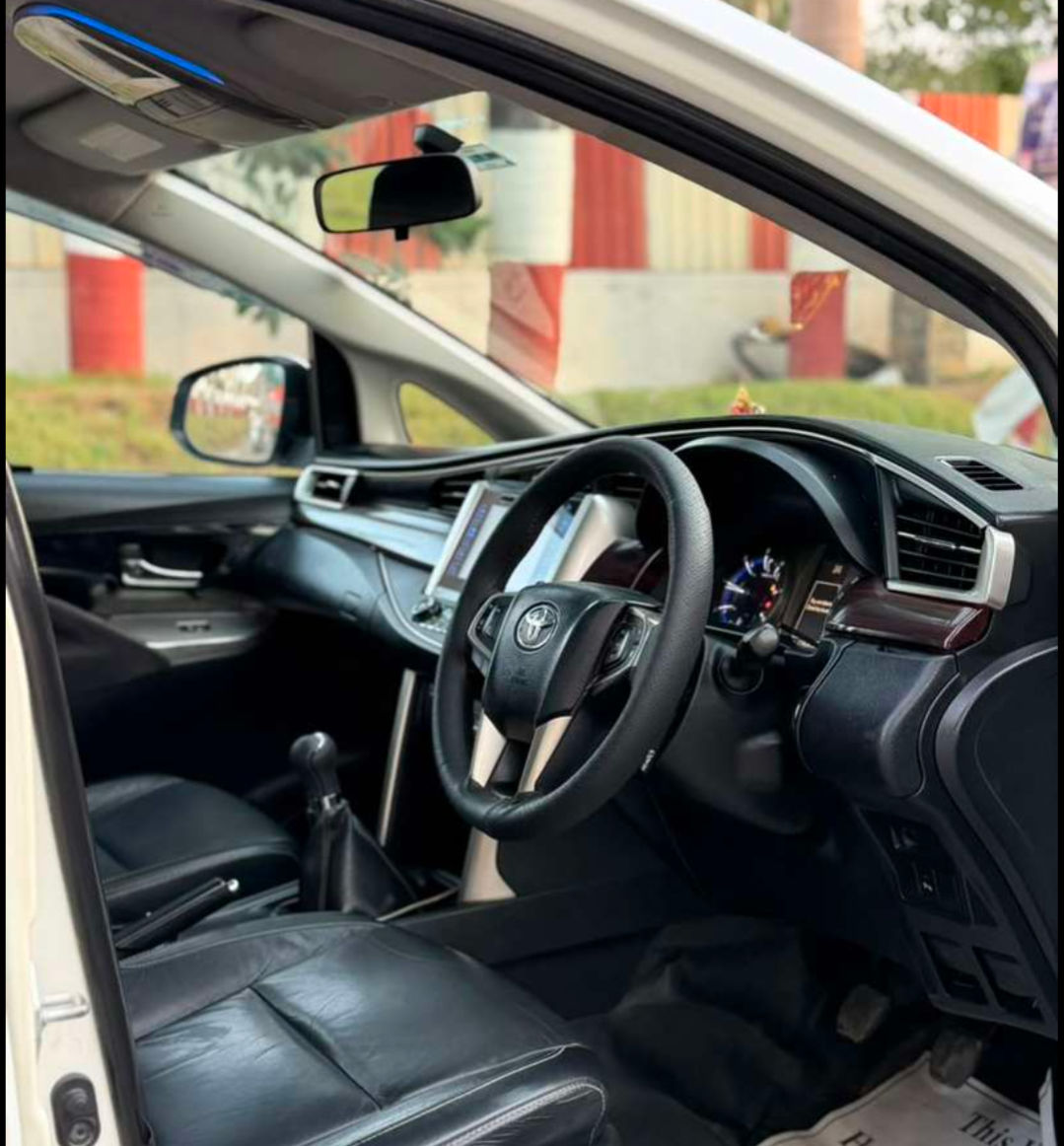 Buy Used Toyota Innova Crysta 2.4 ZX MT BSIV of 2016 model @ 15,50,000 ...
