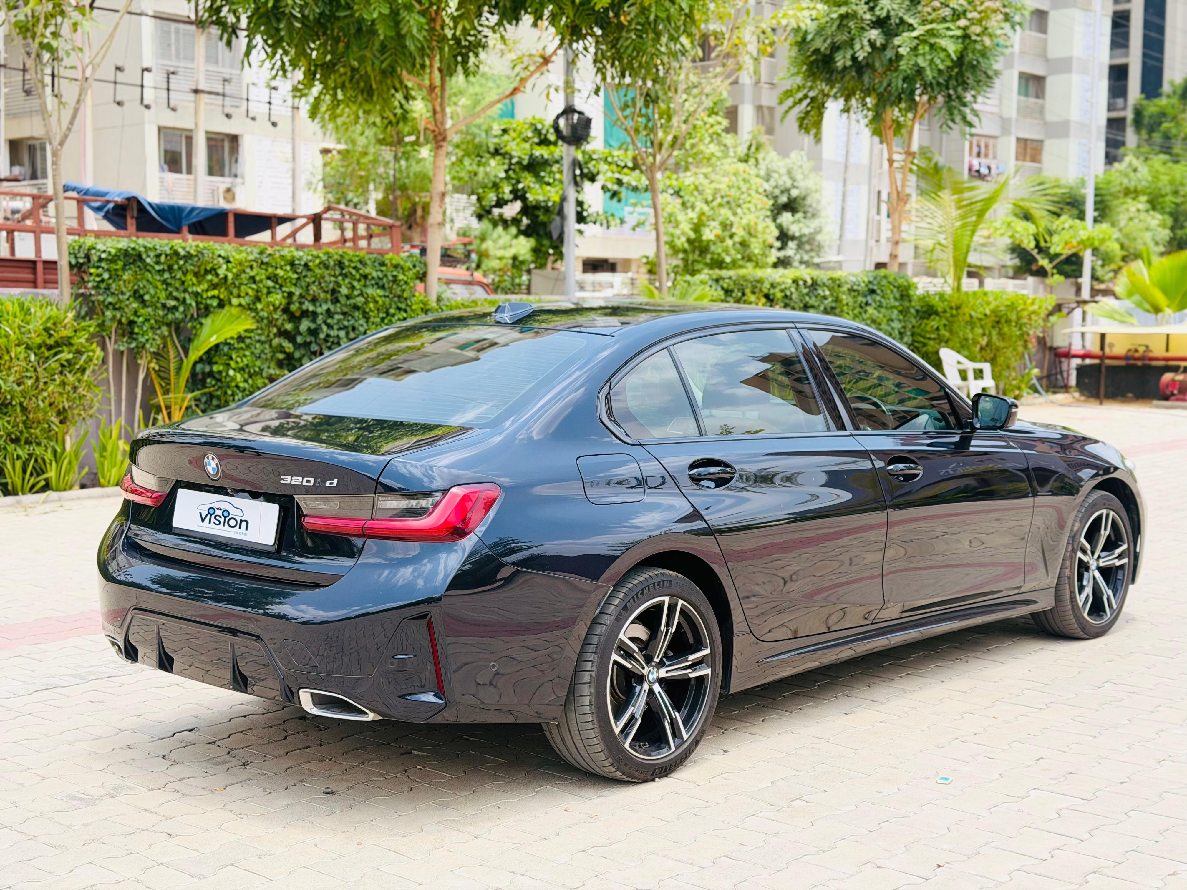 Buy Used BMW 3 Series 320d of 2019 model @ 42,75,000 INR in Ahmedabad ...