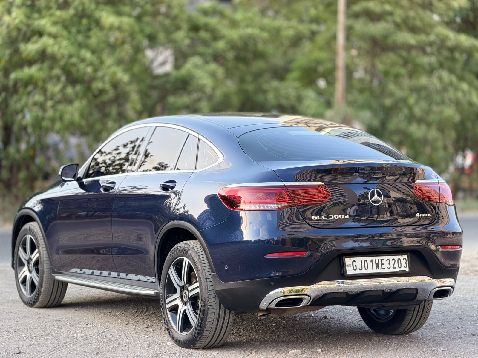 Buy Used Mercedes-Benz GLC 220d 4MATIC of 2021 model @ 48,50,000 INR in ...