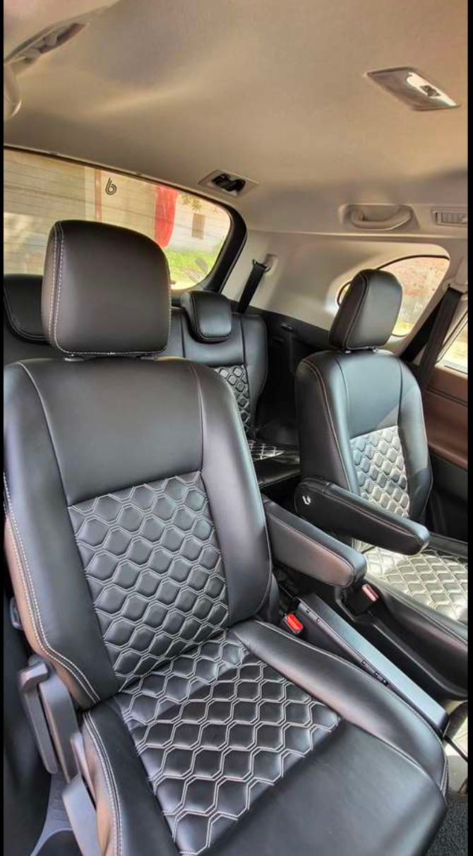 Buy Used Toyota Innova Hycross VX Optional 7STR Hybrid of 2023 model ...