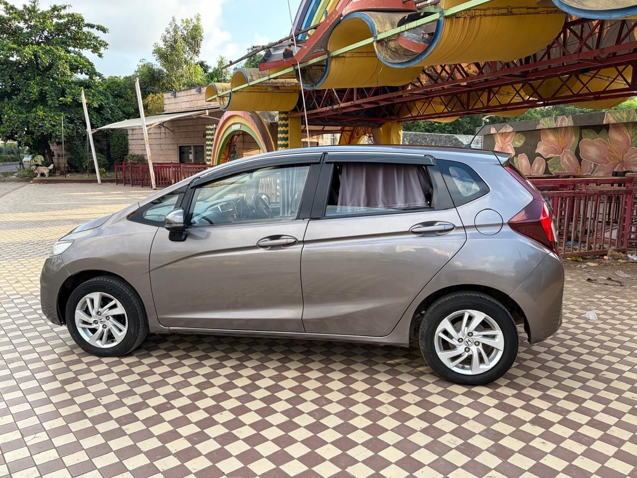 Buy Used Honda Jazz 1.2 V i VTEC of 2016 model @ 3,90,000 INR in Virar ...