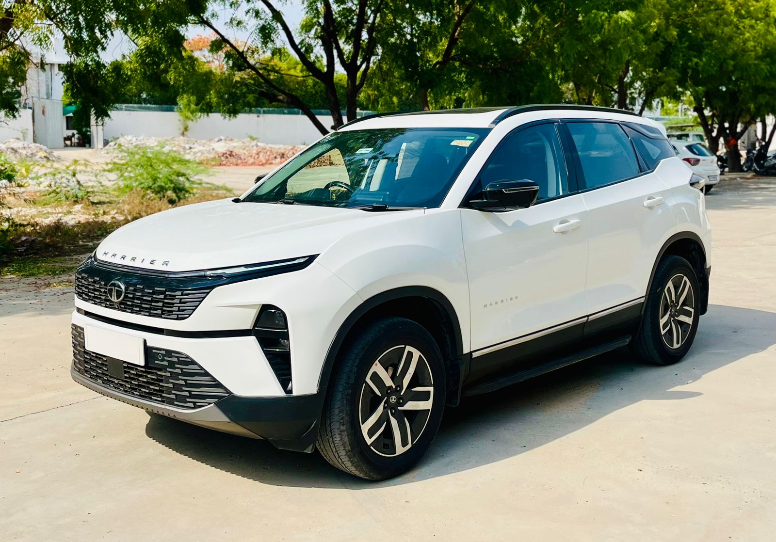 Buy Used Tata Harrier Adventure Plus of 2024 model @ 18,50,000 INR in ...