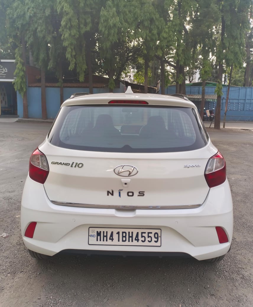 Buy Used Hyundai Grand i10 Nios Sportz CNG of 2022 model @ 4,90,000 INR ...