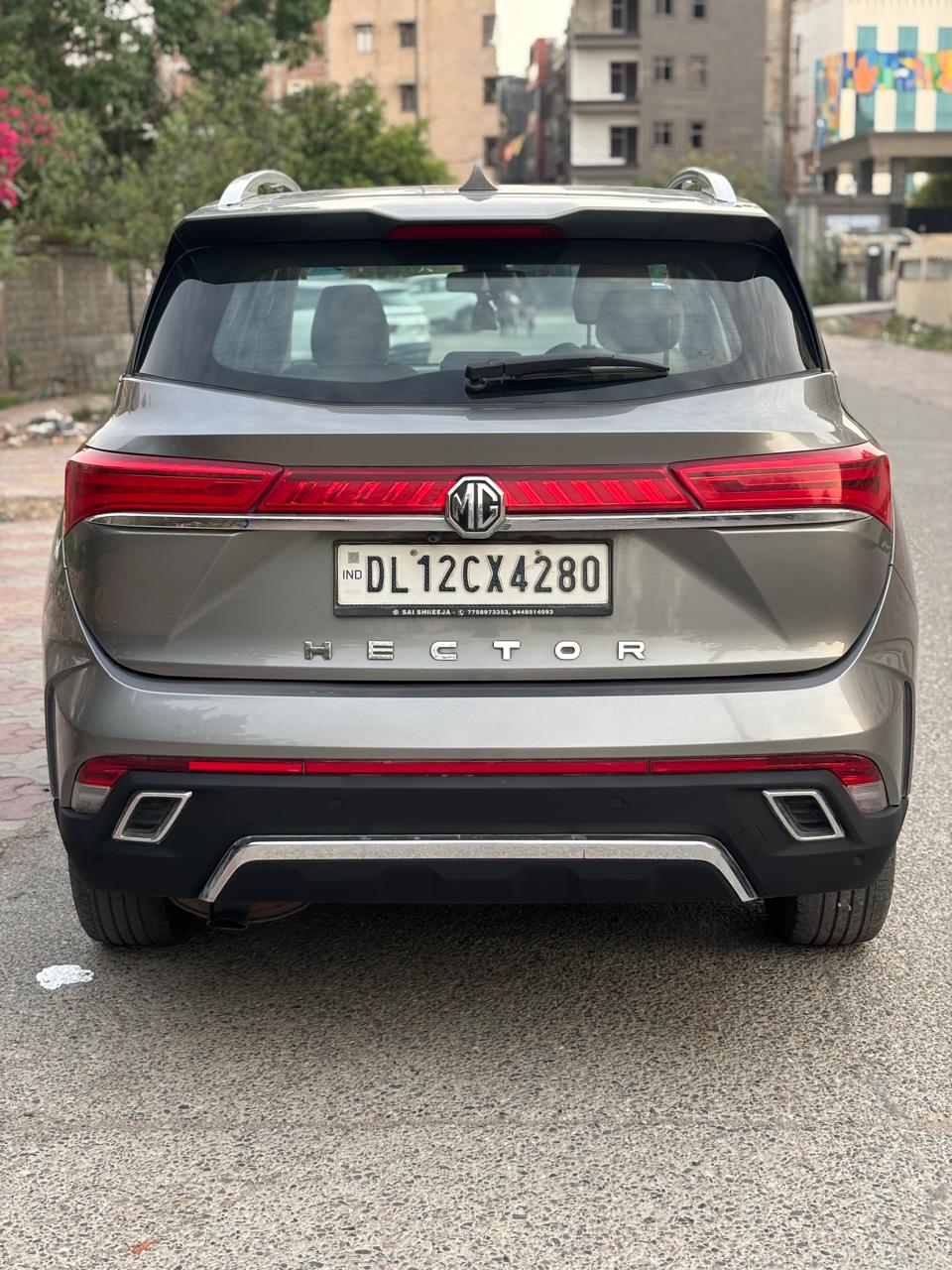 Buy Used MG Hector Savvy Pro CVT 2023-2025 of 2024 model @ 15,25,000 ...