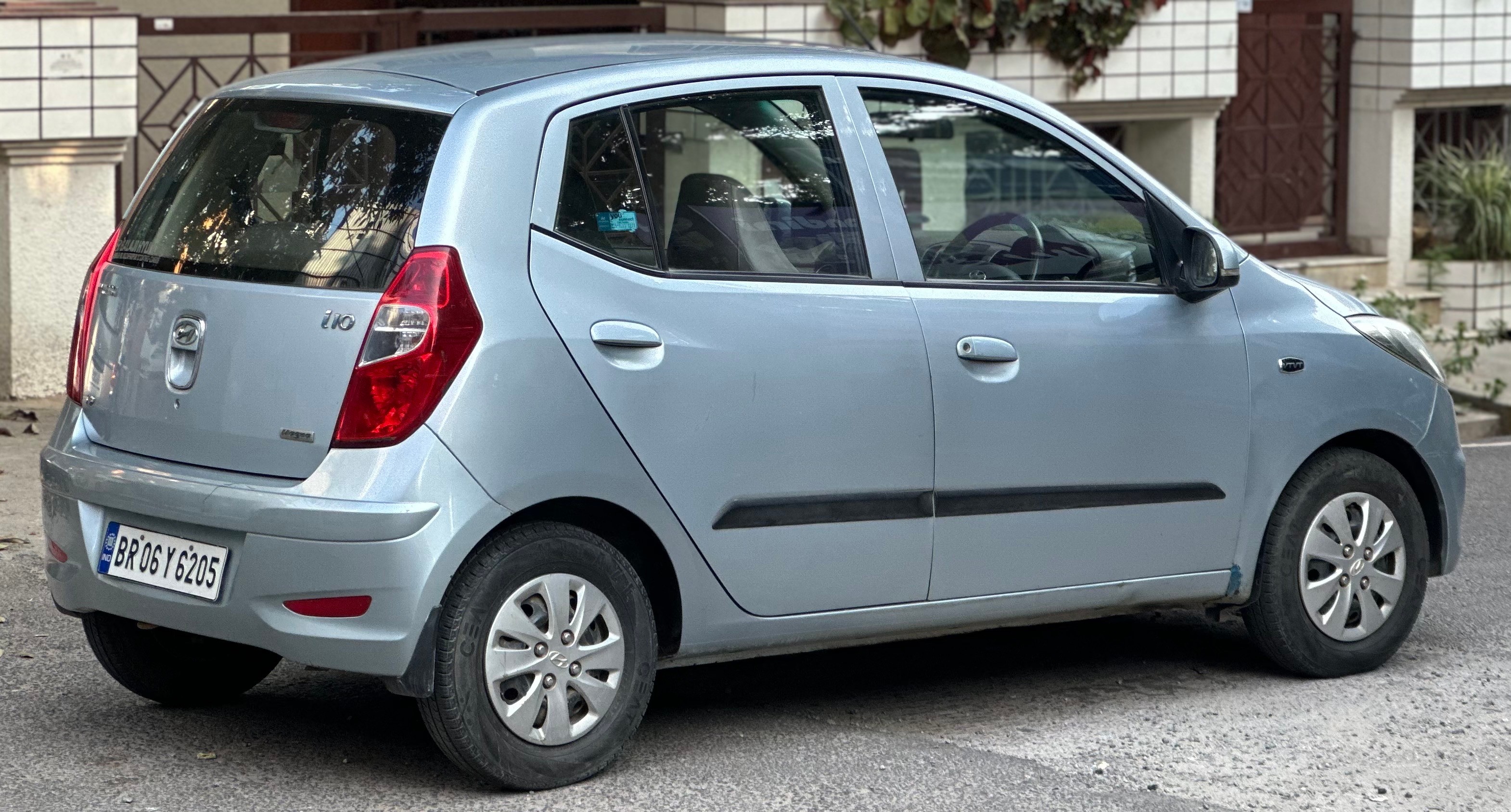 Buy Used Hyundai i10 Magna of 2011 model @ 2,25,000 INR in Bangalore ...