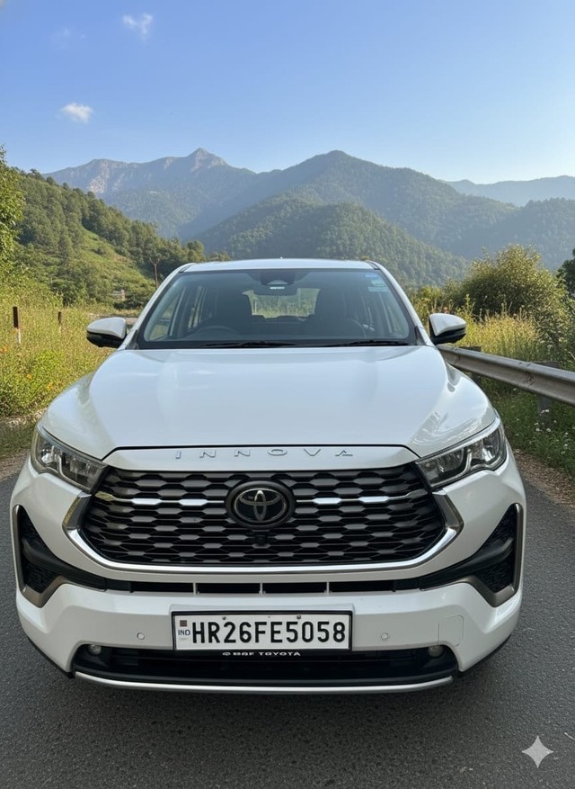 Used 2023 Toyota Innova Hycross 1987 cc Petrol Automatic Car in New ...