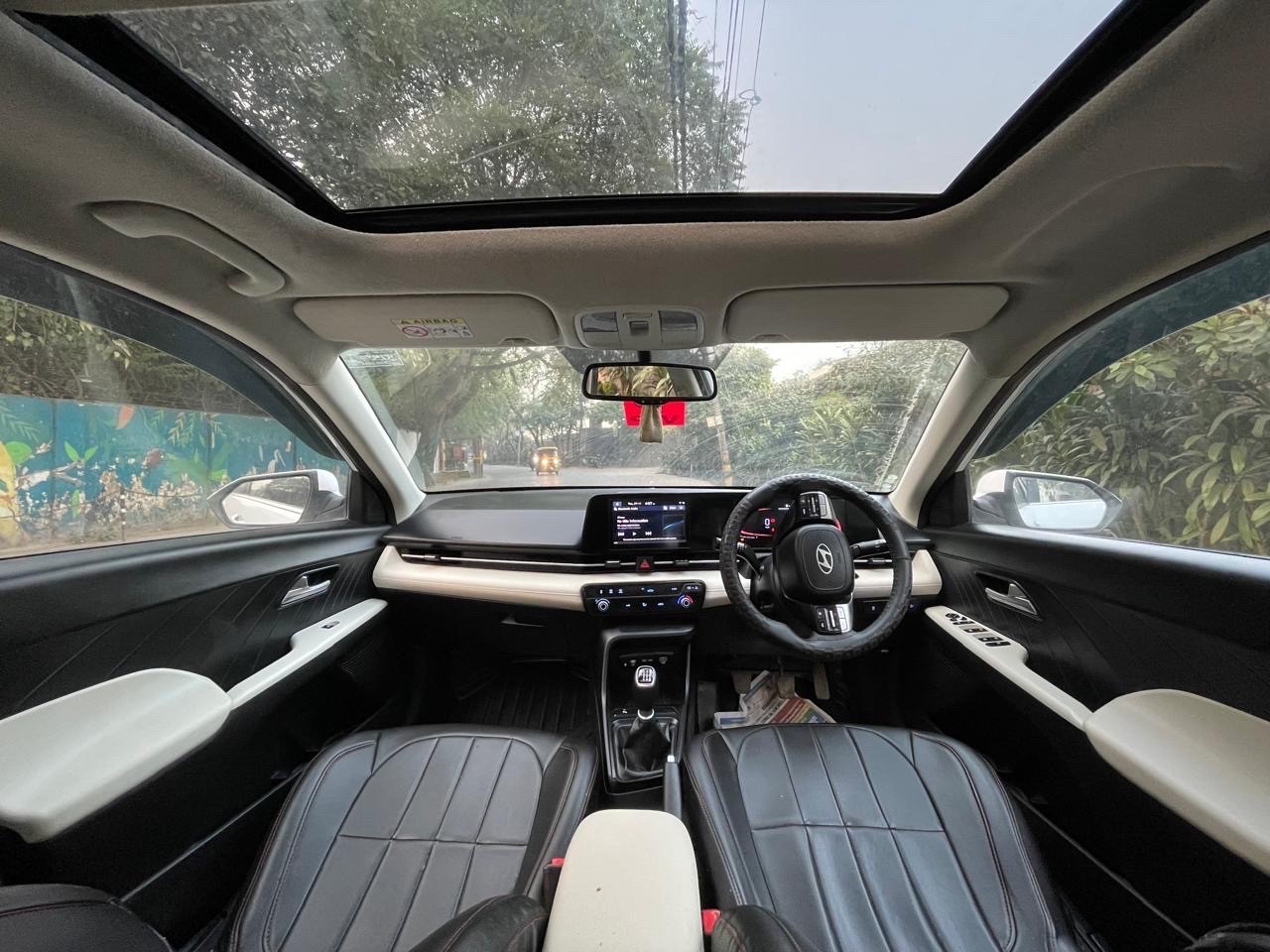 Buy Used Hyundai Verna SX of 2024 model @ 11,20,000 INR in Delhi ...