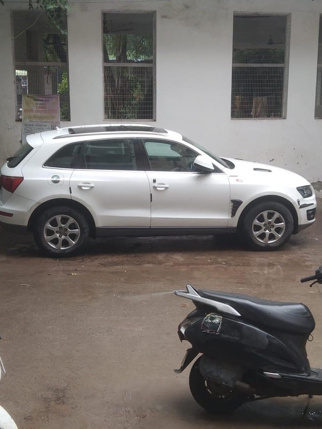 Used 2011 Audi Q5 1984 cc Petrol Automatic Car in New Delhi at ₹3.95 ...