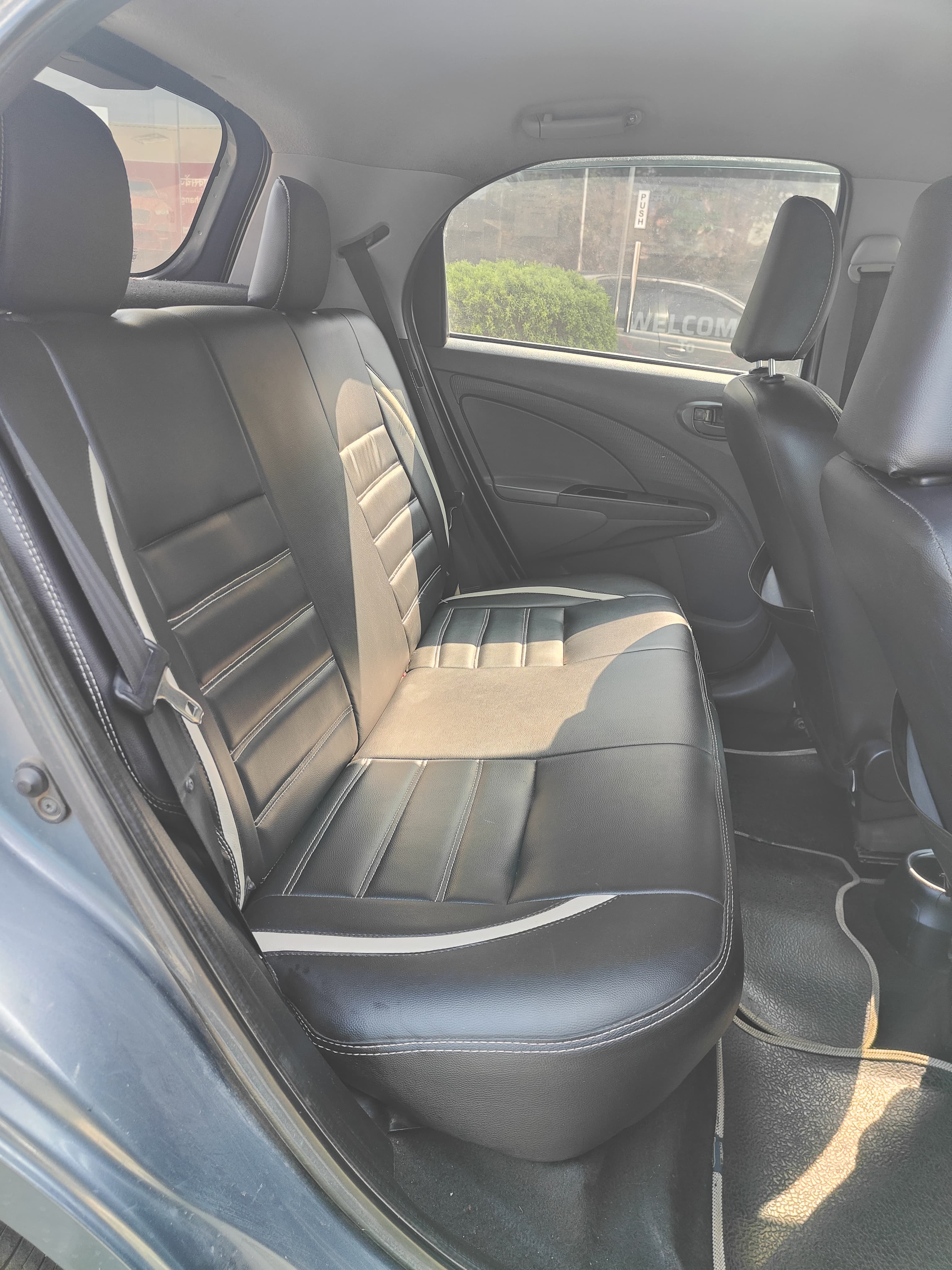 Buy Used Toyota Etios Liva GD of 2013 model @ 3,80,000 INR in Pune ...