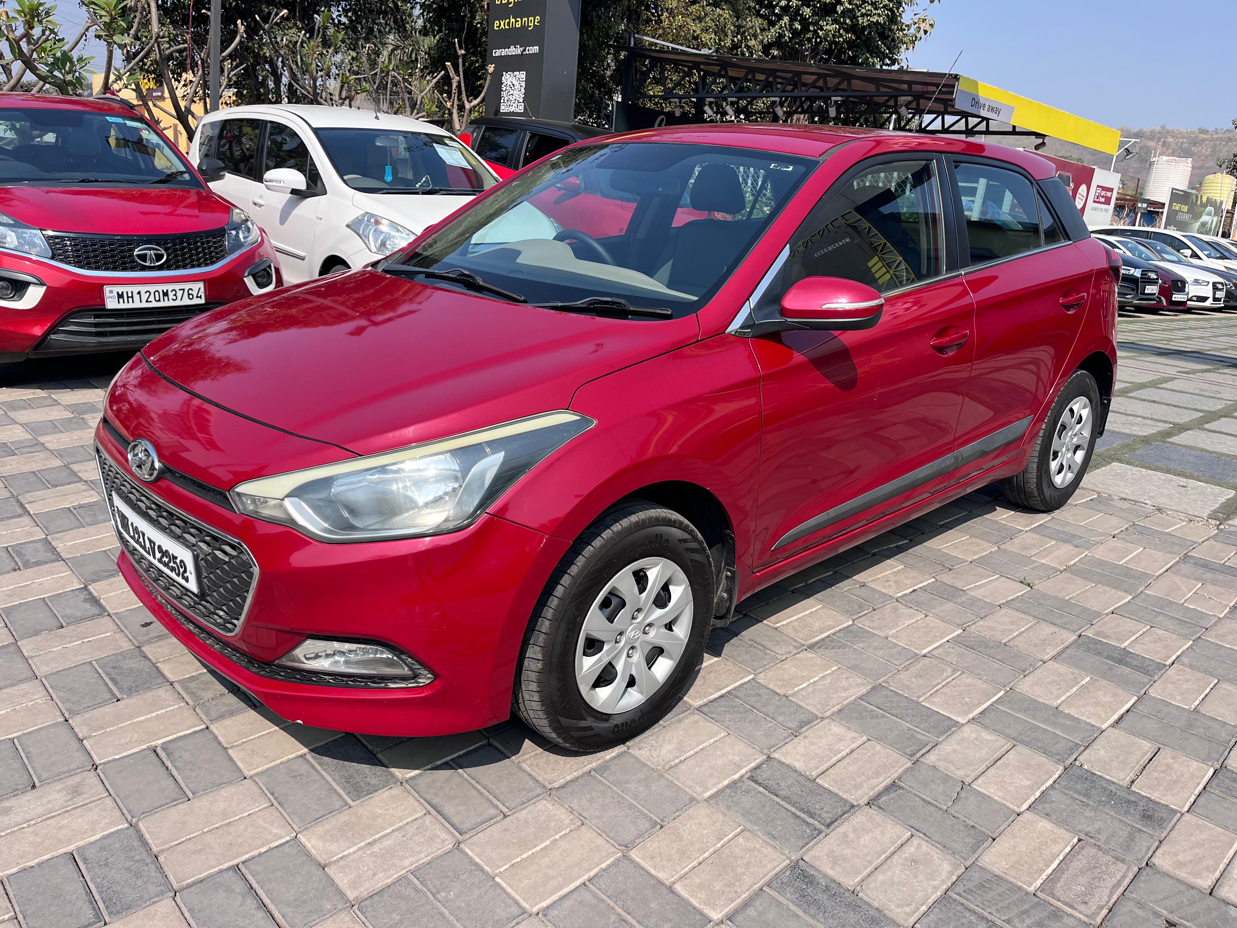Buy Used Hyundai i20 Sportz Option 1.4 CRDi of 2015 model @ 5,99,000 ...