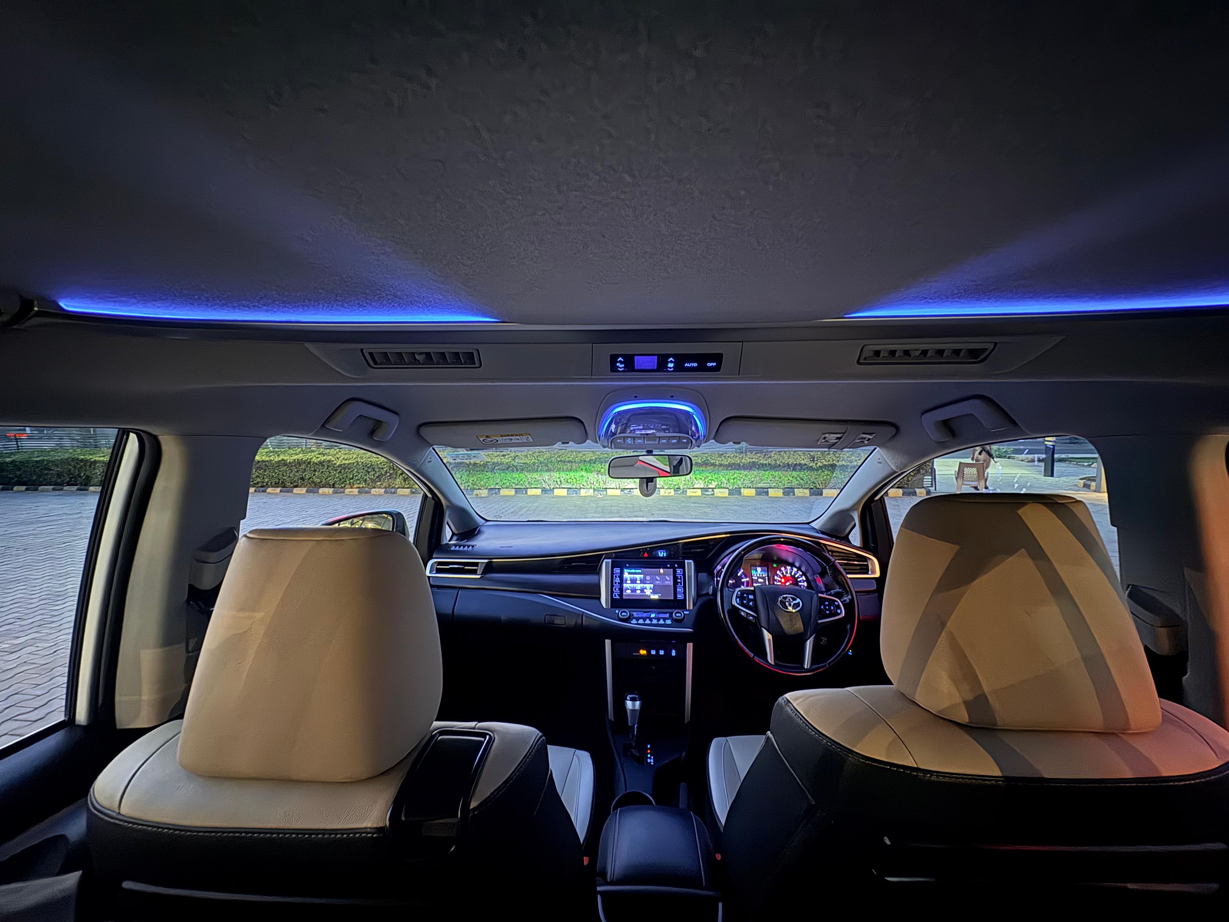 Buy Used Toyota Innova Crysta 2.4 ZX 7 STR AT of 2020 model @ 17,50,000 ...