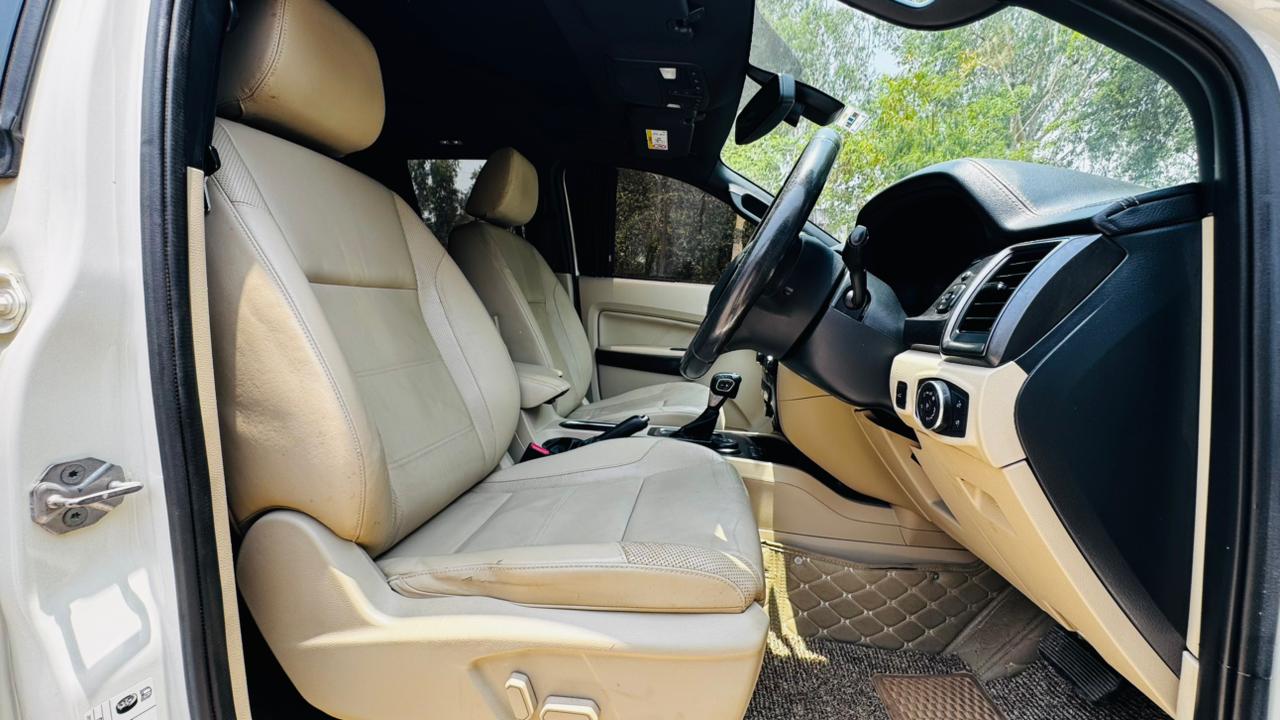 Buy Used Ford Endeavour Titanium Plus 4X4 of 2020 model @ 28,60,000 INR ...