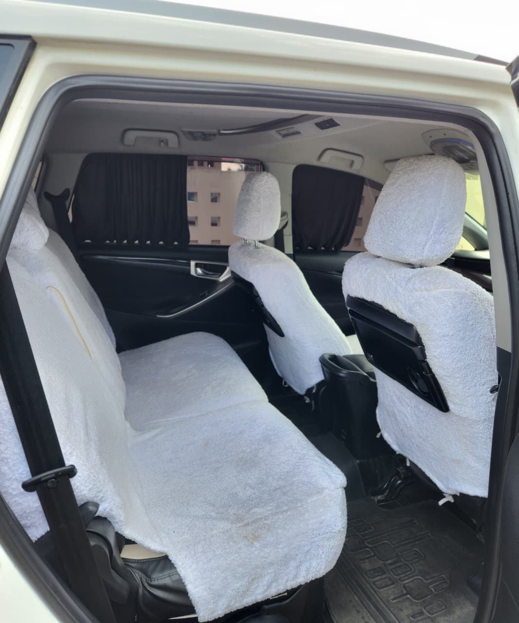 Buy Used Toyota Innova Crysta 2.4 VX MT BSIV of 2019 model @ 18,90,000 ...