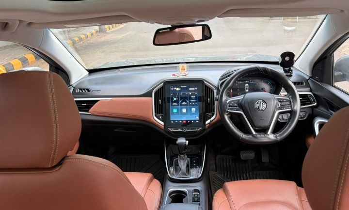 Buy Used MG Hector Plus Sharp CVT of 2021 model @ 12,25,000 INR in Pune ...