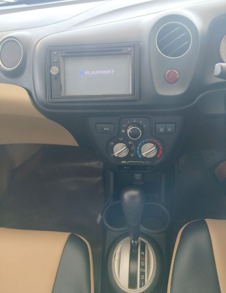 Buy Used Honda Amaze VX AT i-Vtech of 2015 model @ 4,75,000 INR in ...
