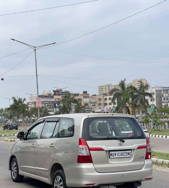 Buy Used Toyota Innova 2.5 GX Diesel 7 Seater BS IV of 2015 model @ 7 ...