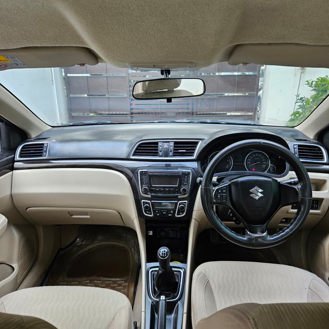 Buy Used Maruti Ciaz VDi Plus SHVS of 2017 model @ 4,25,000 INR in ...