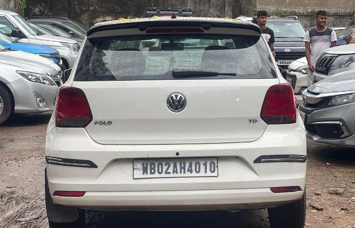 Buy Used Volkswagen Polo 1.5 TDI Comfortline of 2015 model @ 2,99,000 ...