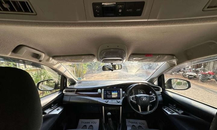 Buy Used Toyota Innova Crysta 2.4 GX MT BSIV of 2019 model @ 18,40,000 ...