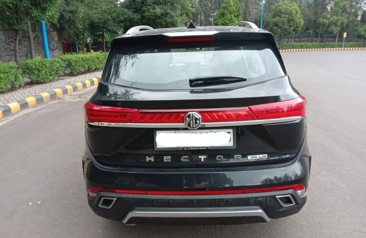 Buy Used MG Hector Plus Sharp Pro 2023-2025 of 2023 model @ 15,50,000 ...