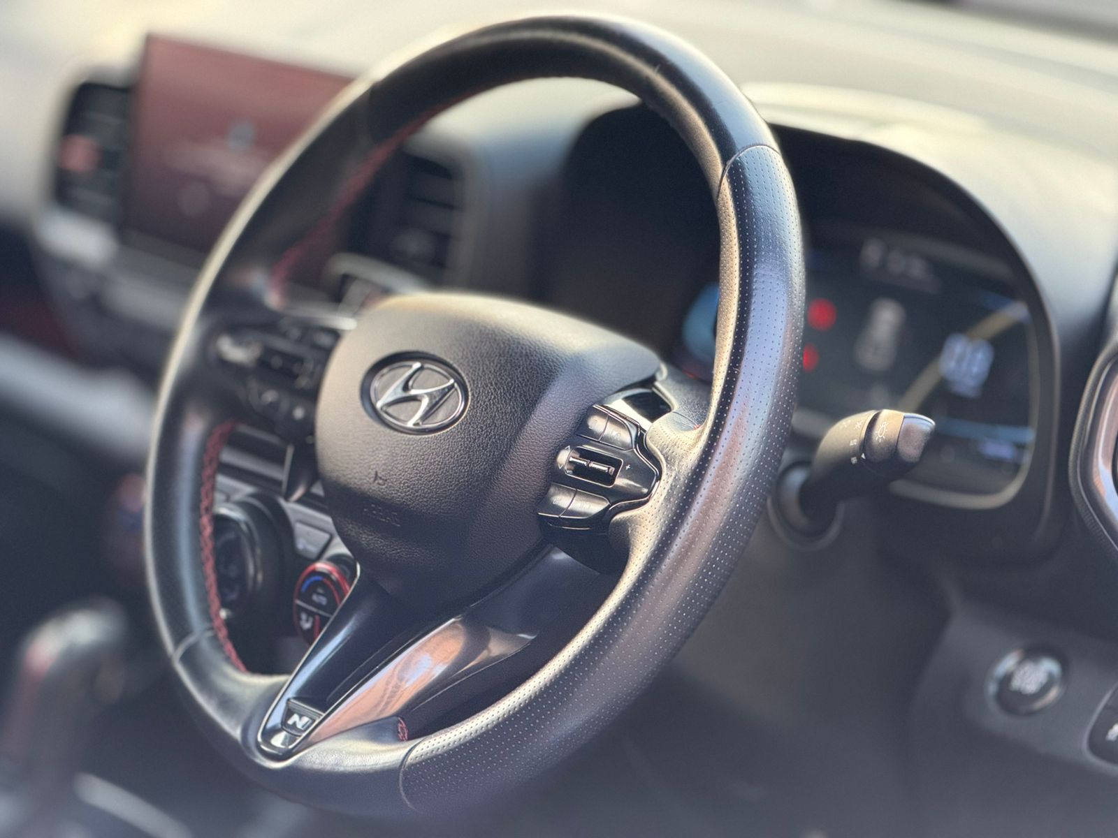Buy Used Hyundai Venue N Line N8 turbo DCT of 2023 model @ 11,50,000 ...