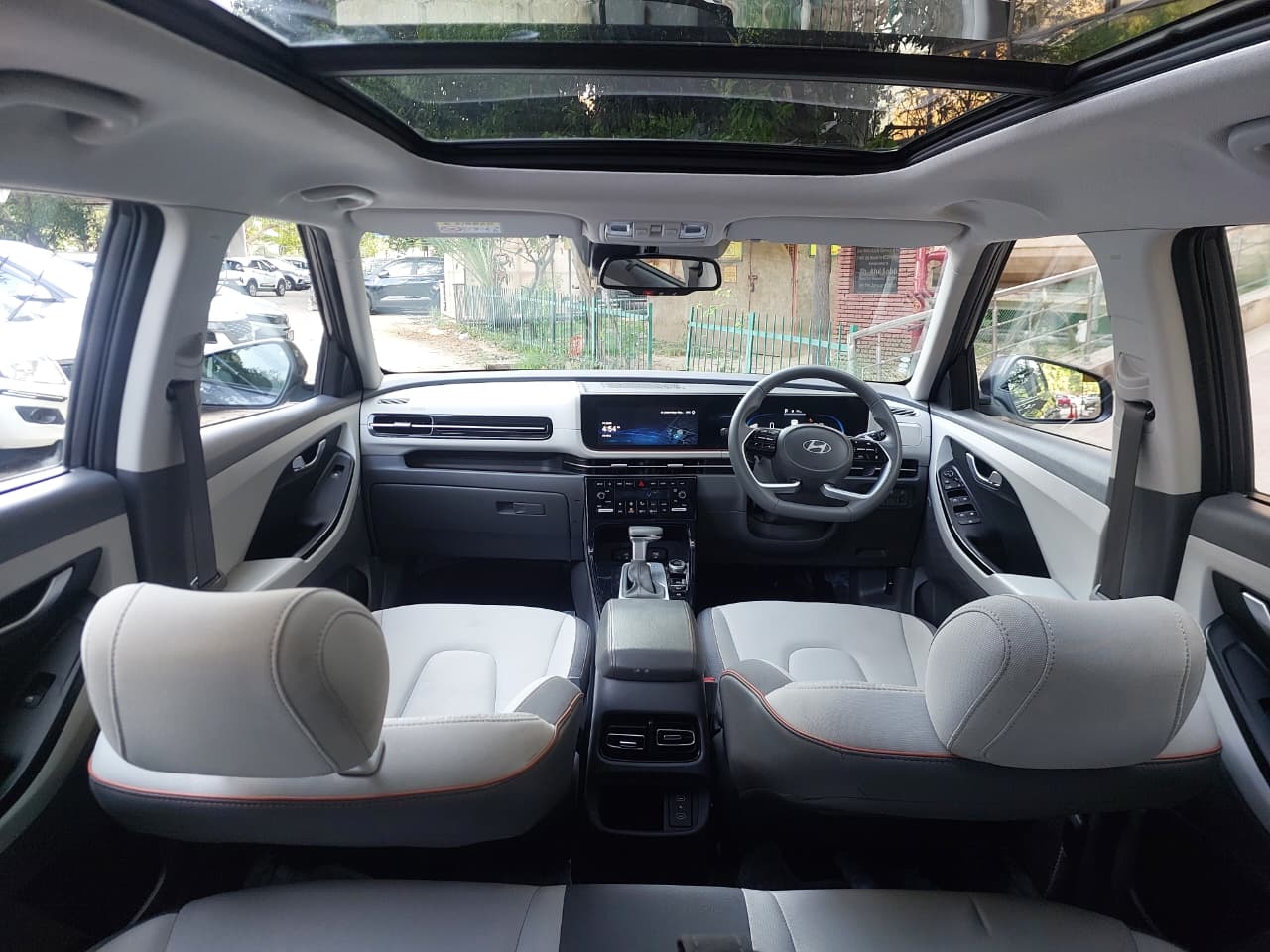 Buy Used Hyundai Creta SX Tech of 2024 model @ 16,00,000 INR in Delhi ...